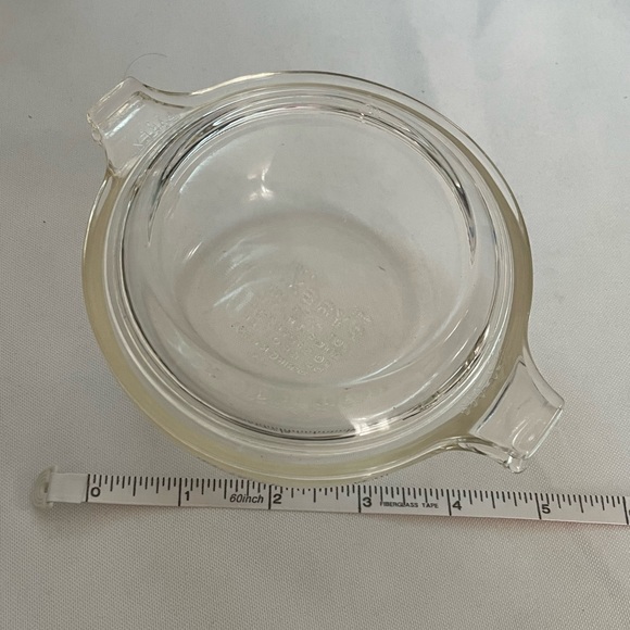 Pyrex | Kitchen | Pyrex Bowl With Lid Vintage Small | Poshmark